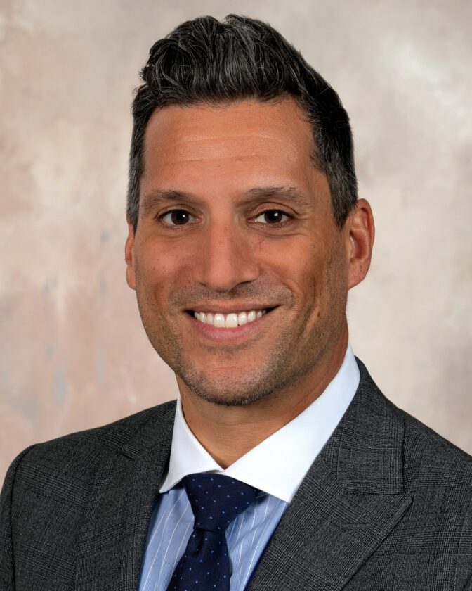 Dr. Iahn Gonsenhauser appointed as Lee Health’s new chief medical ...